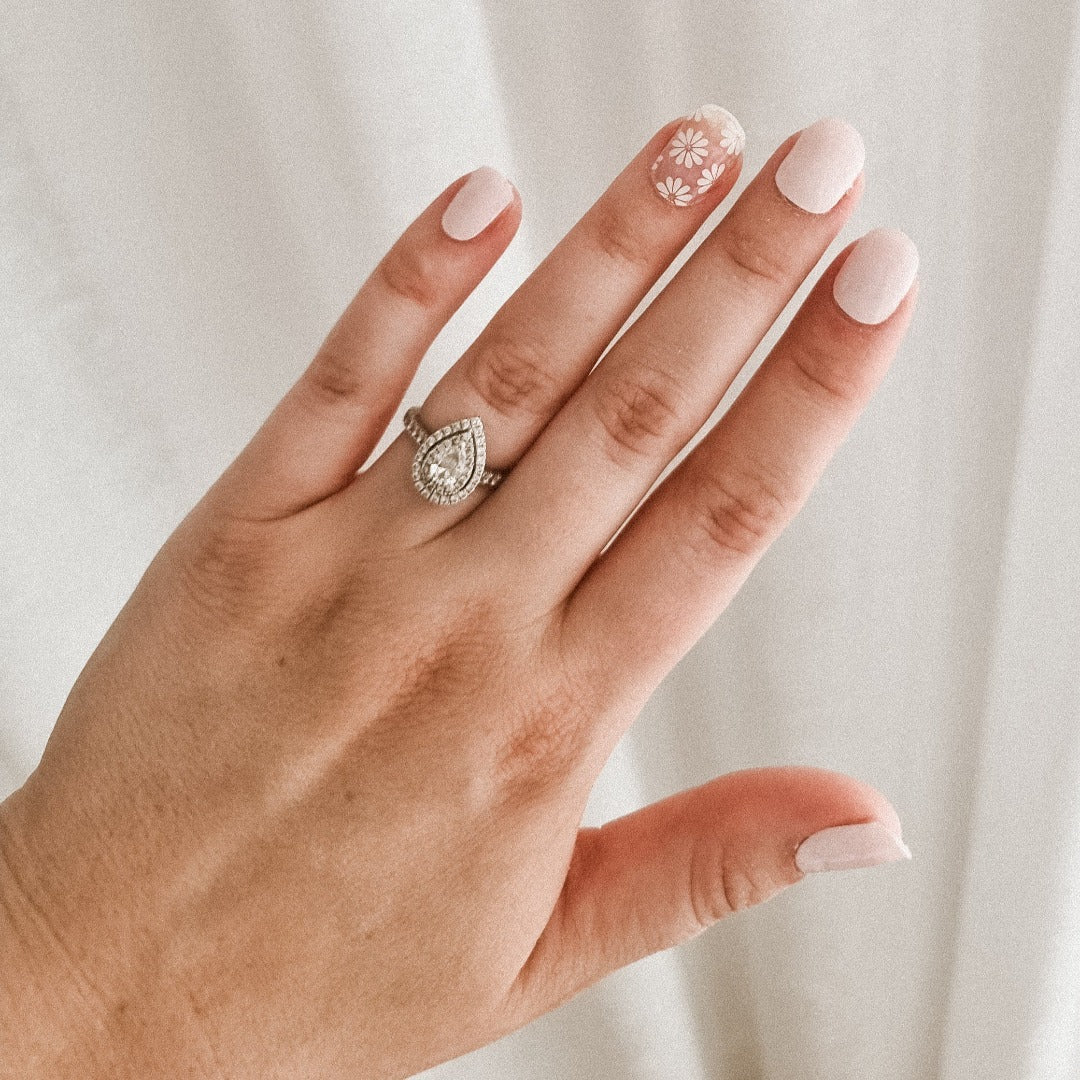 Dainty Daisies Semi Cured Gel Nail Sticker Kit | Sunday Nails AU